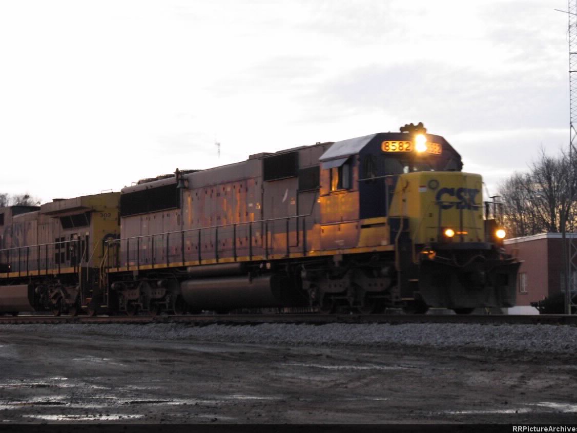 CSX 8582